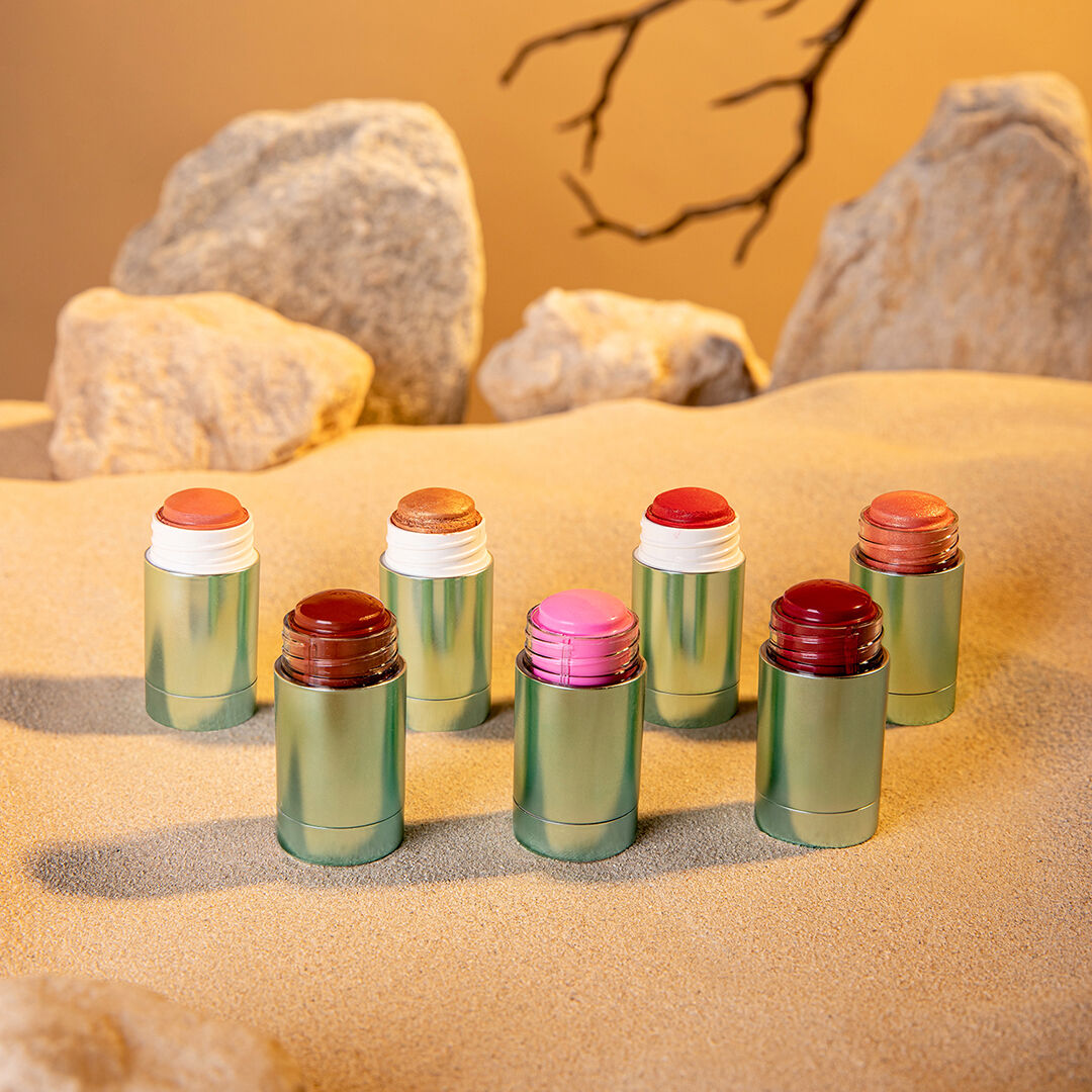 Buy the Swoosh Blush Stick Online | Asteri Saudi Arabia