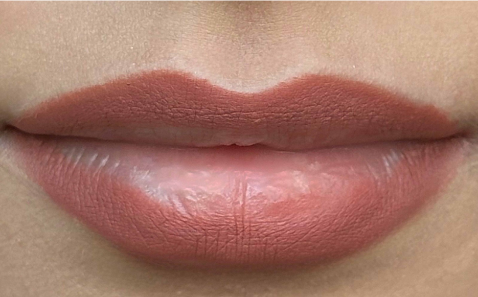 How to Apply Matte Lipstick Like a Pro: A Guide Using Asteri’s Products