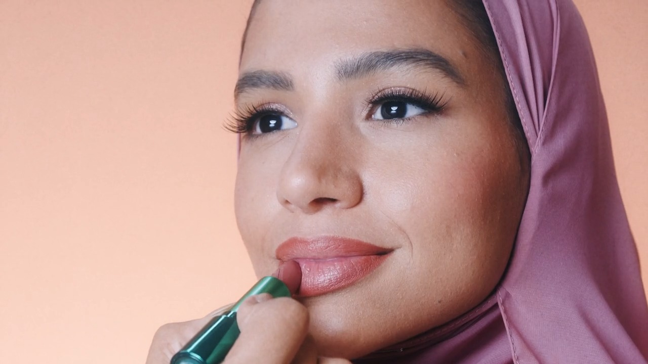 How to Achieve a Soft Glam Makeup Look in 15 Minutes | Asteri